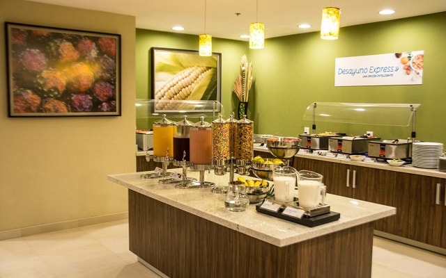 Hotel Holiday Inn Express Guadalajara Aeropuerto - Ofertas de hoteles ...